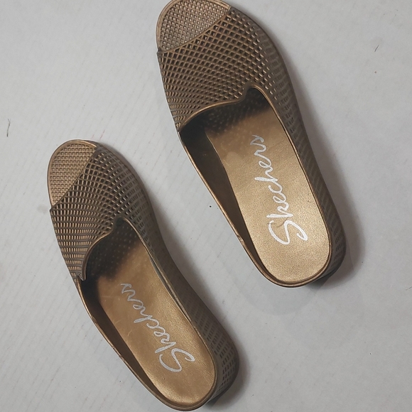 Skechers | Shoes | Skechers Cali Glitz Plastic Sandals Size 9 Gold ...